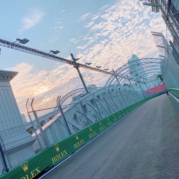 Anderson Bridge - Bridge in Downtown Core