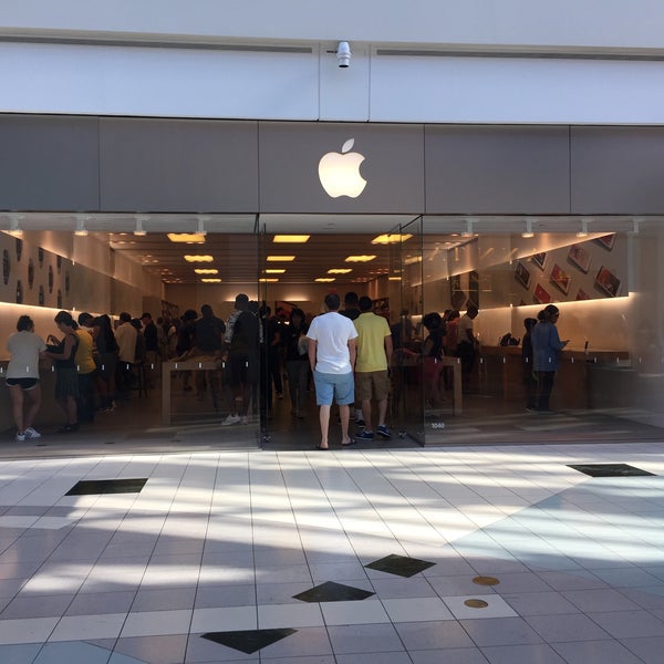 Apple North Point (Now Closed) - 43 tips