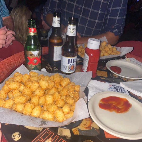 Photos at Johnny's Hideaway - North Buckhead - 51 tips from 3740 visitors