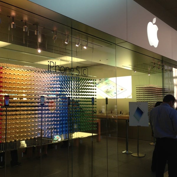 Photos at Apple Houston Galleria - Electronics Store