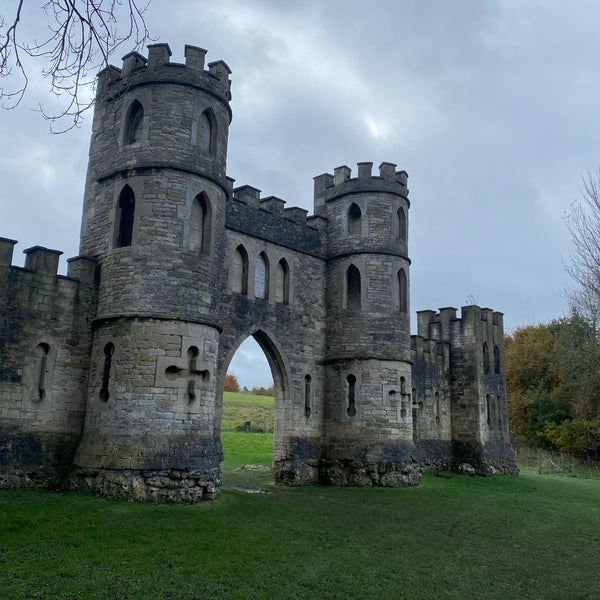 Sham Castle - Scenic Lookout in Bath