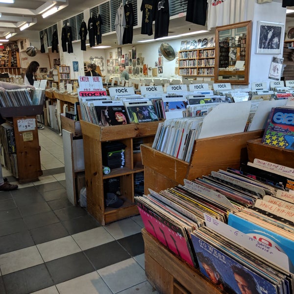 Nuggets Records - Record Store in Kenmore