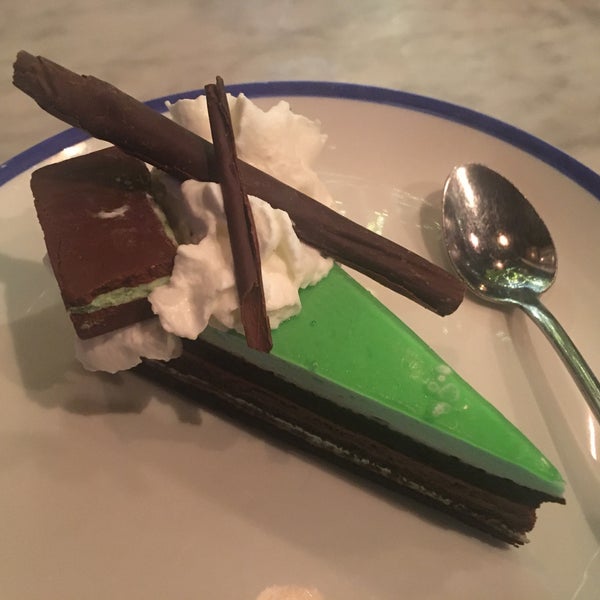 Cold Storage - Seafood Restaurant in Fulton Market