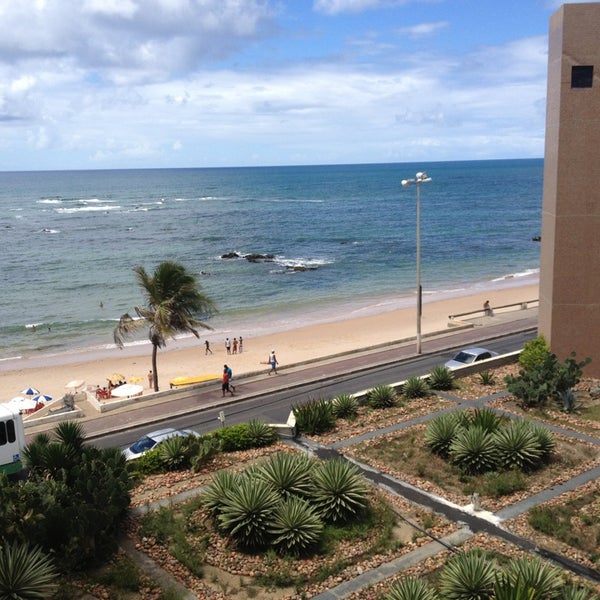 Pituba Sol Shopping e Flat - Structure in Pituba