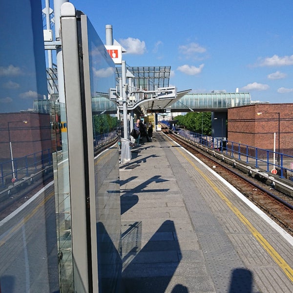 Poplar DLR Station - Light Rail Station in London