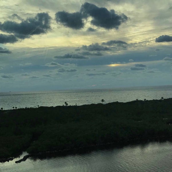 Photos at Port Everglades Terminal 29 - 4 tips