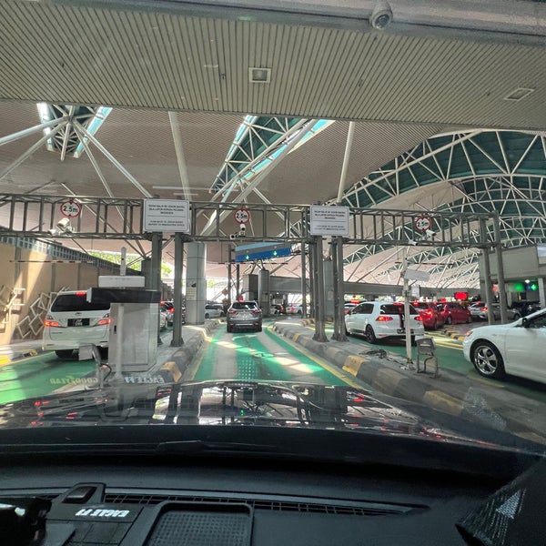 Sultan Iskandar CIQ Complex (Johor Bahru Checkpoint) - Border Crossing ...