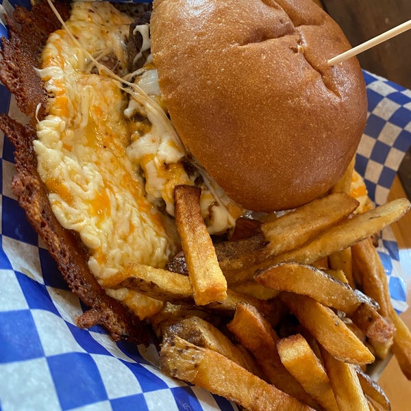 The Old Marina Restaurant - American Restaurant in Puslinch