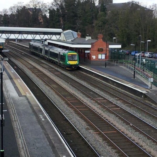 Wellington Railway Station (WLN) - Station Road