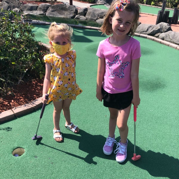 Adventure Mini Golf - Mini Golf Course