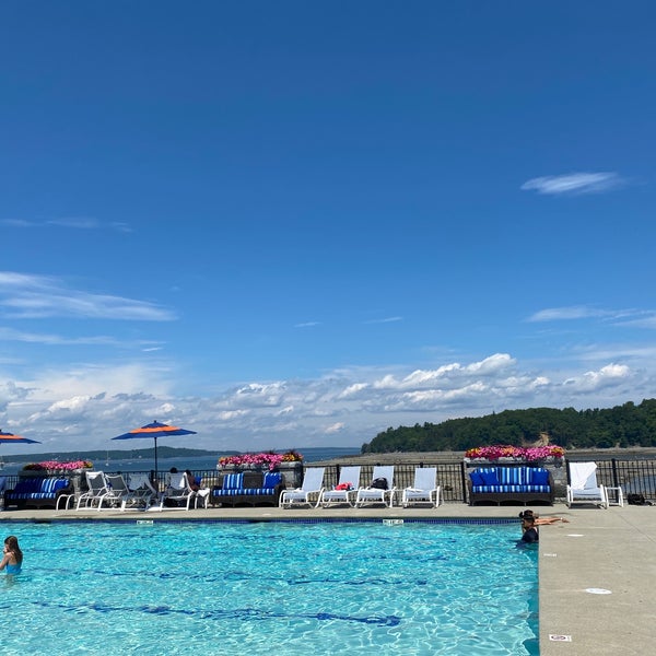 Bar Harbor Club - American Restaurant