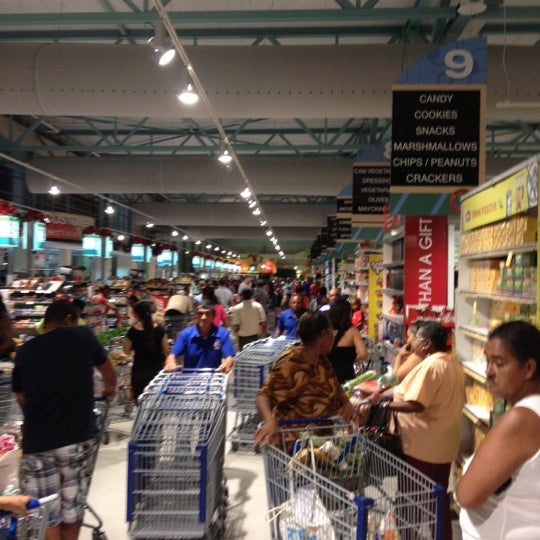 Mangusa Hypermarket - Supermarket in Willemstad