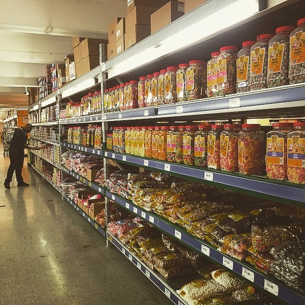 Makro - Warehouse or Wholesale Store in Charlton
