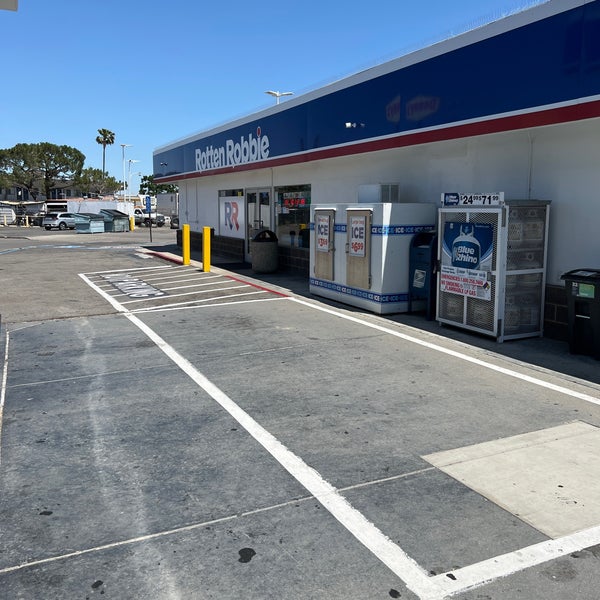 Rotten Robbie - 3 tips from 663 visitors