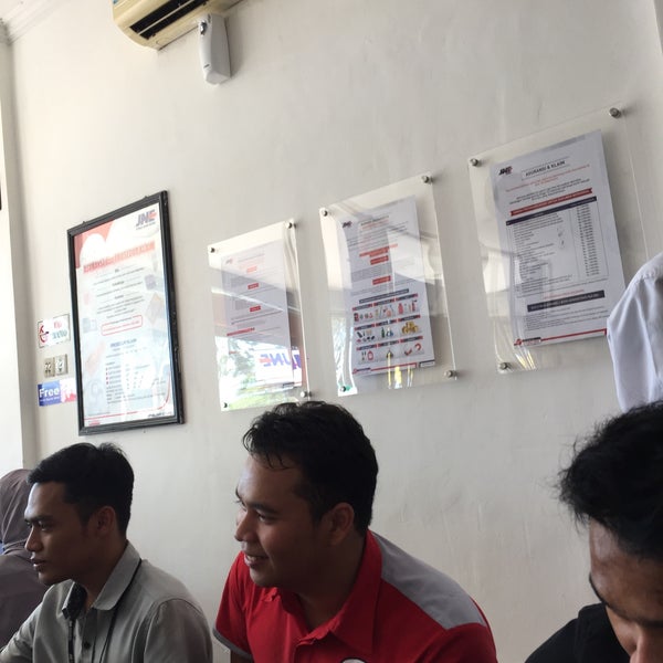 JNE Express - Balikpapan, Kaltim