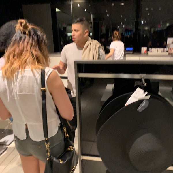 Zara - Clothing Store in Seattle Central Business District