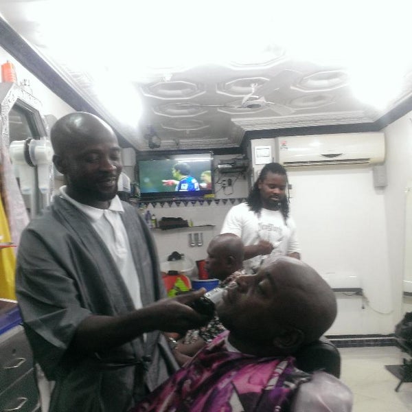 Head Master Haircut - 1 tip