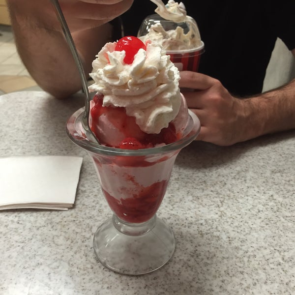 Photos at Oberweis Ice Cream and Dairy Store - Ice Cream Shop