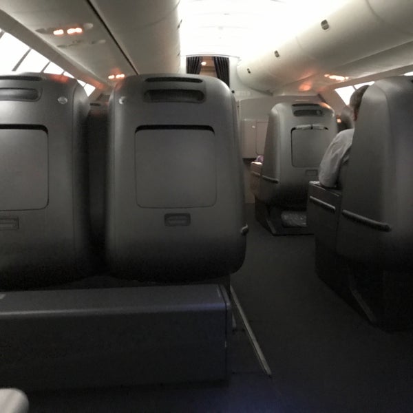 QF128 HKG-SYD / Qantas Airways - 赤腊角机场 - 1 tip