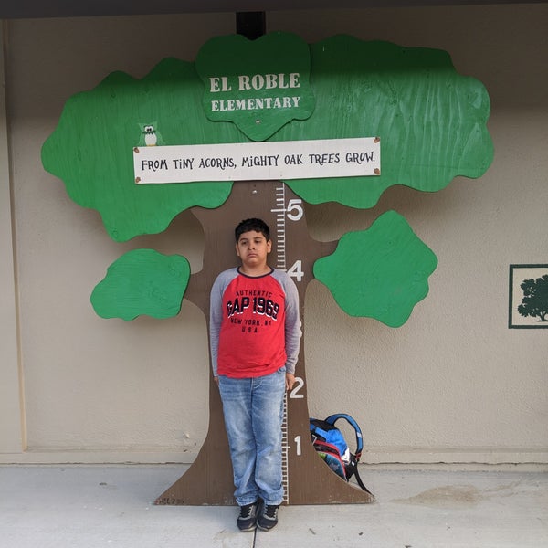 El Roble Elementary School - 3rd St
