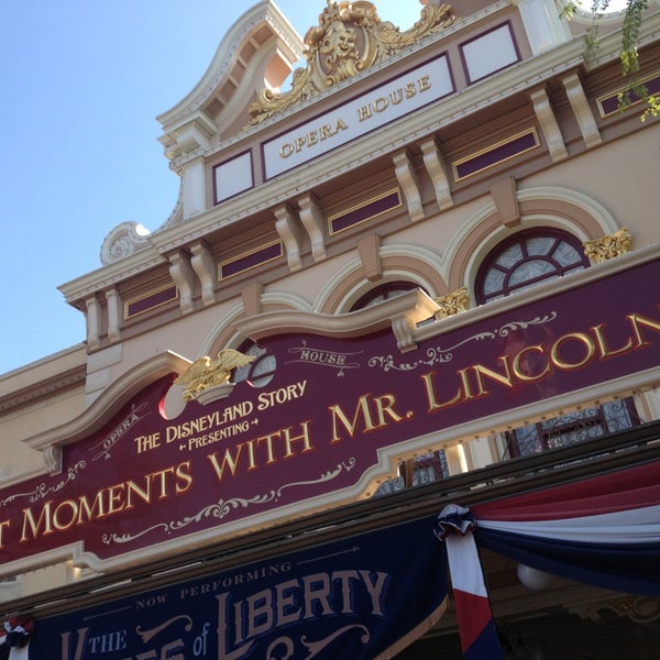 The Disneyland Story presenting Great Moments with Mr. Lincoln - Theme ...