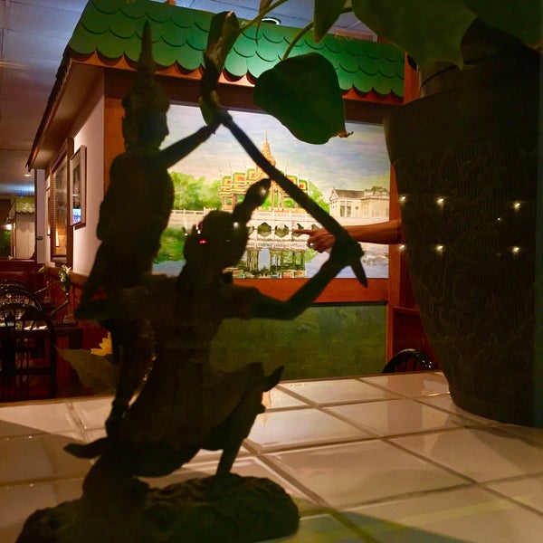 Royal Orchid - Thai Restaurant in Downtown Renton