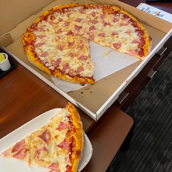 Sy's New York Pizza - Pizzeria in University