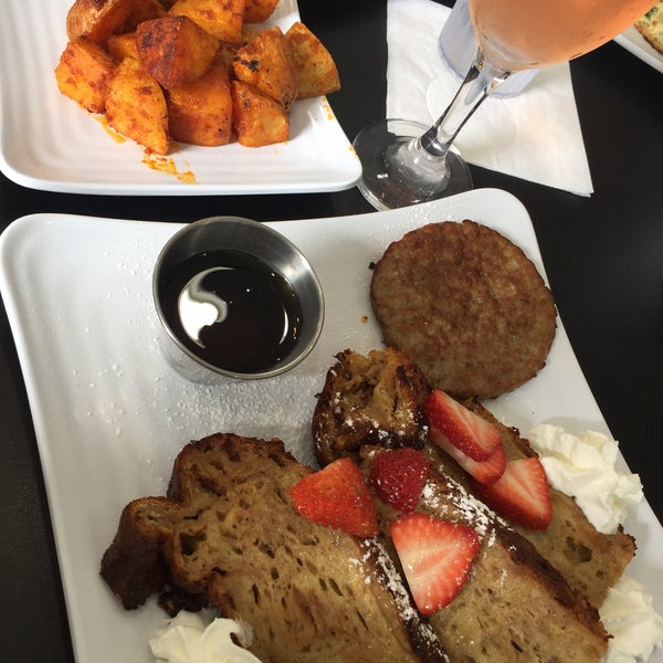 Jester's Cafe - Café in Wilmington