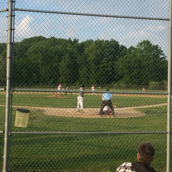 Pinckney High School Logo