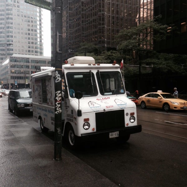 Photos at Bay Wellington Tower - Financial District - 220 Bay Street