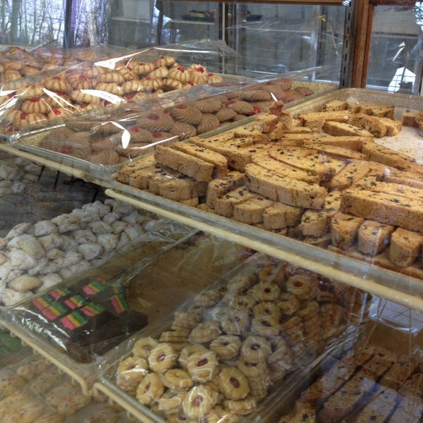 Giovanni's Bakery - Bakery
