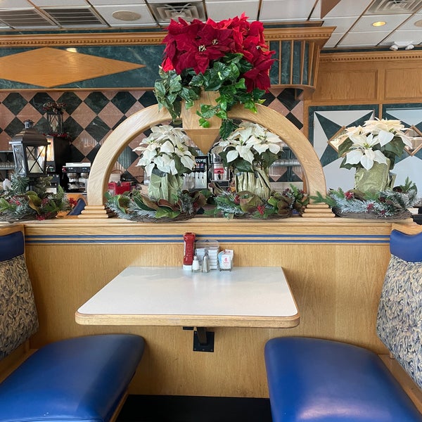 Phoenix Diner - 17 tips from 1181 visitors