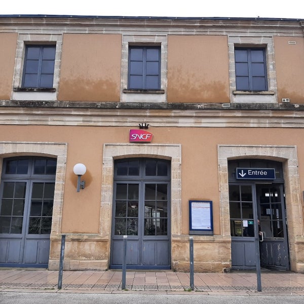 Photos at Gare SNCF de Bayeux - Rail Station in Bayeux