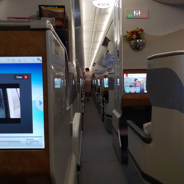 Emirates Flight EK 231 - مطار دبي الدولي - 0 tips