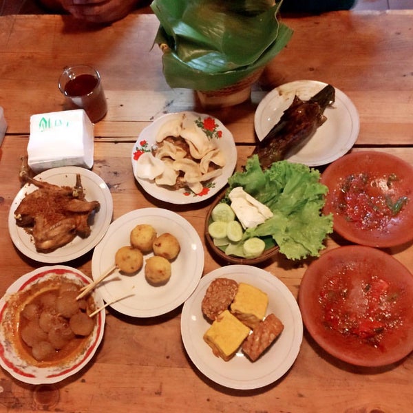 Dapur Coet - Restoran Sunda di Bekasi