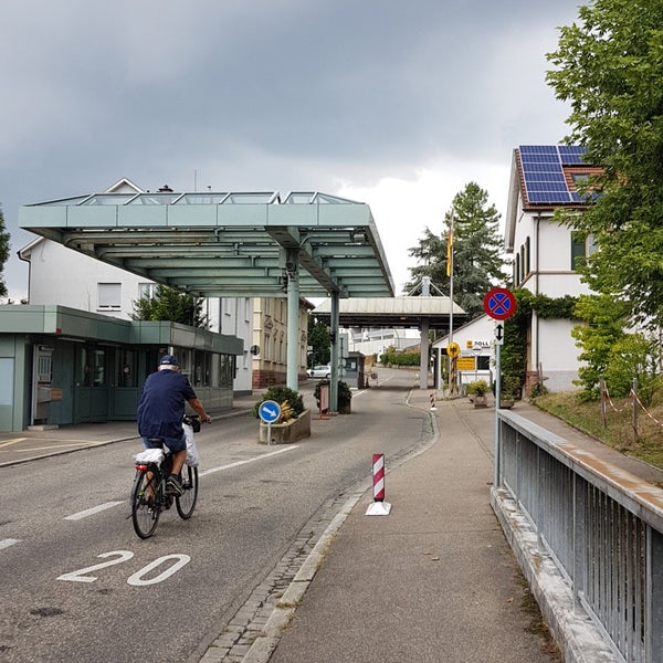 Grenzübergang Weil am Rhein [DE] / Riehen [CH] - Weil am Rhein, Baden ...