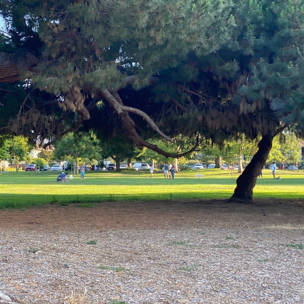 Rengstorff Park - 201 S Rengstorff Ave