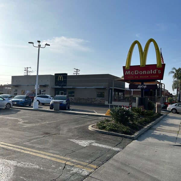 McDonald's - Fast Food Restaurant in Anaheim