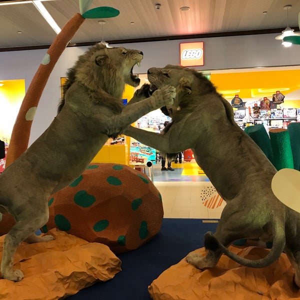 Photos at Kerry Parkside (浦东嘉里城) - Shopping Mall