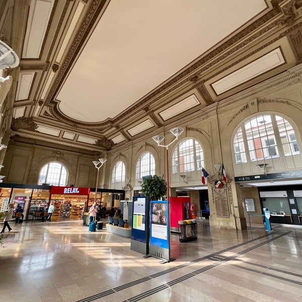 Gare SNCF de Troyes - Rail Station in Troyes