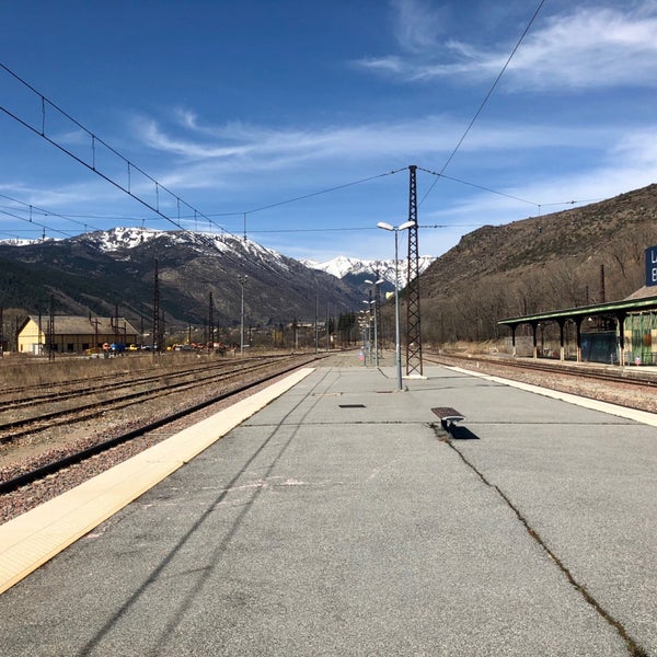 Photos at Gare SNCF de Latour de Carol - Enveitg - Enveitg, Occitanie