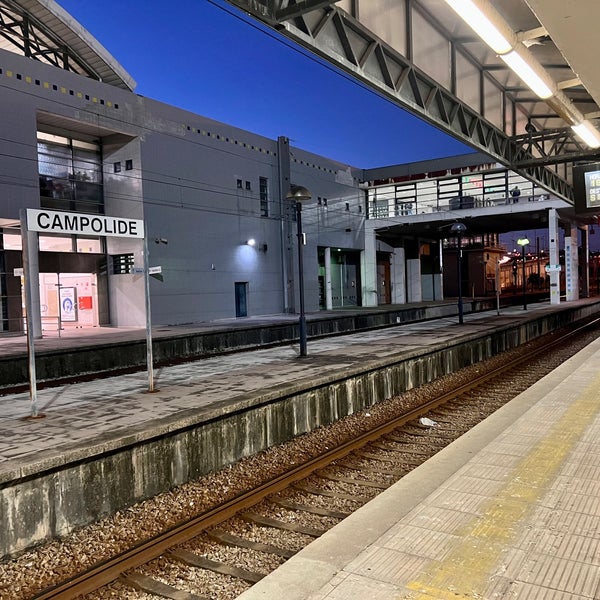 Estação Ferroviária de Campolide - Campolide - Calçada da Estação