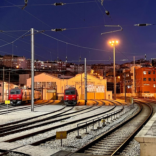 Estação Ferroviária de Campolide - Campolide - Calçada da Estação