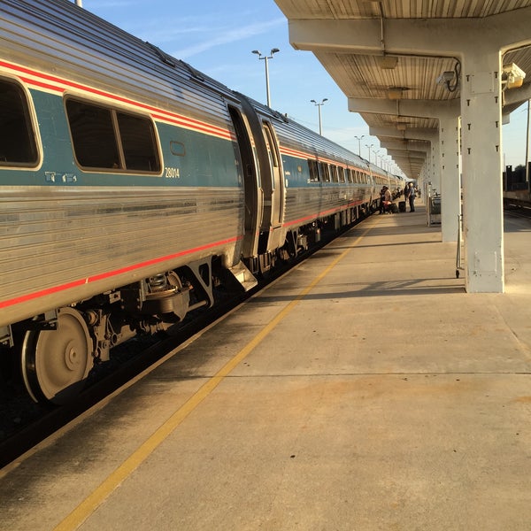 Amtrak Silver Meteor Train 98 (Miami to NYC) - Estação de Metrô de ...