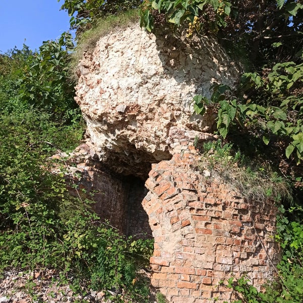 Dolmen/Kiln/Fırın - Castle