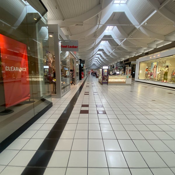 Auburn Mall - Auburn, MA