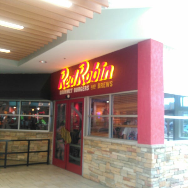 Red Robin Gourmet Burgers and Brews - Burger Joint in Midlothian