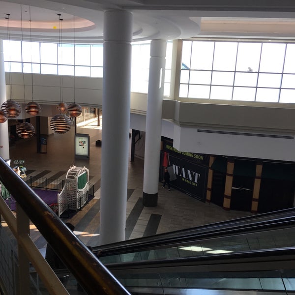 Photos at Broadway Commons - 358 N. Broadway Mall