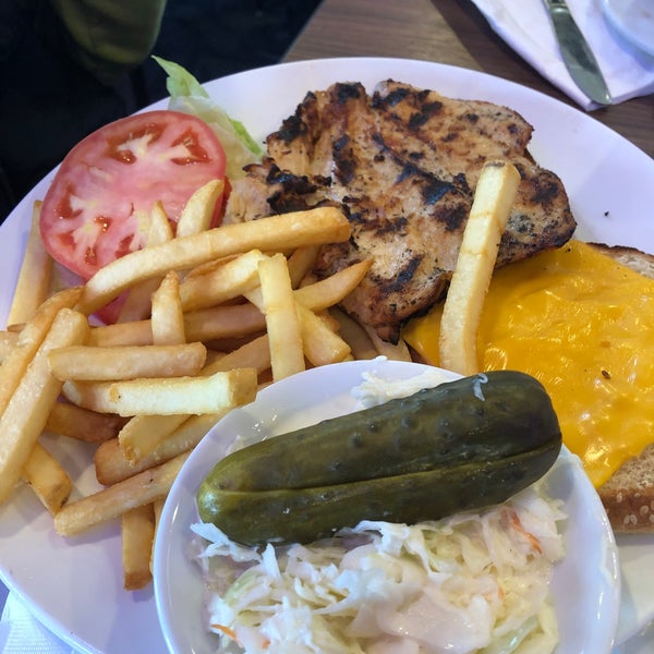 Apollo Diner - 630 Merrick Ave