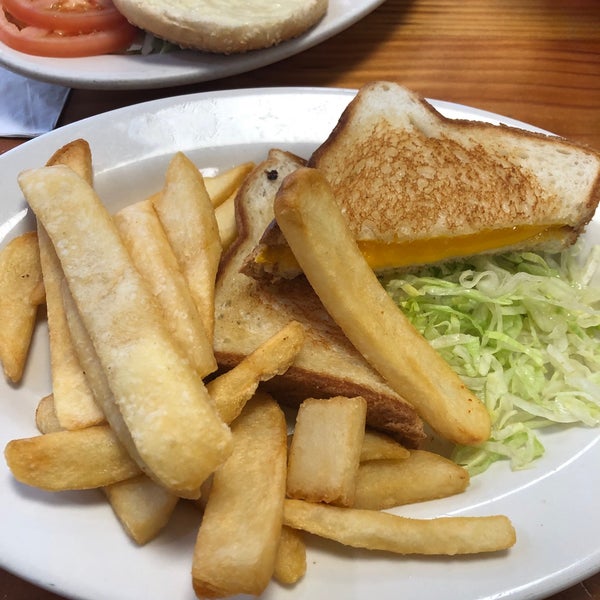 Court Deli - Concourse Village - 30 tips